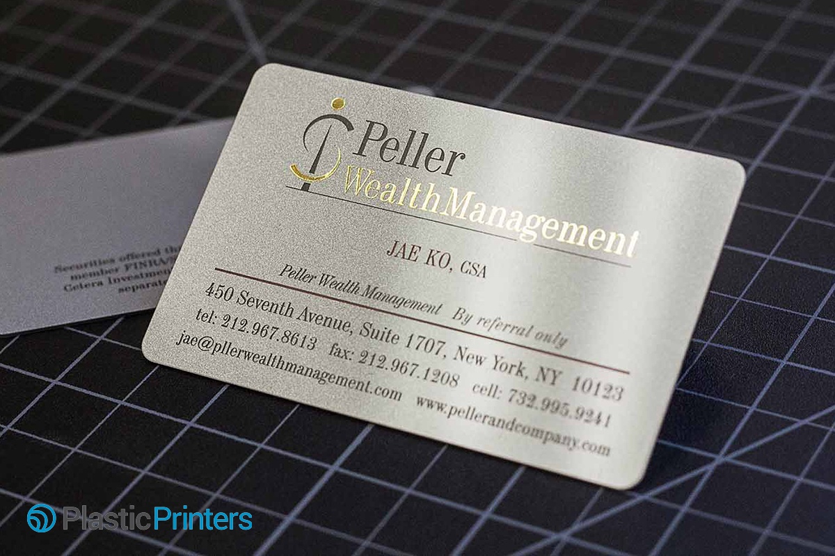 10 Gold Foil Business Cards That Truly Shine